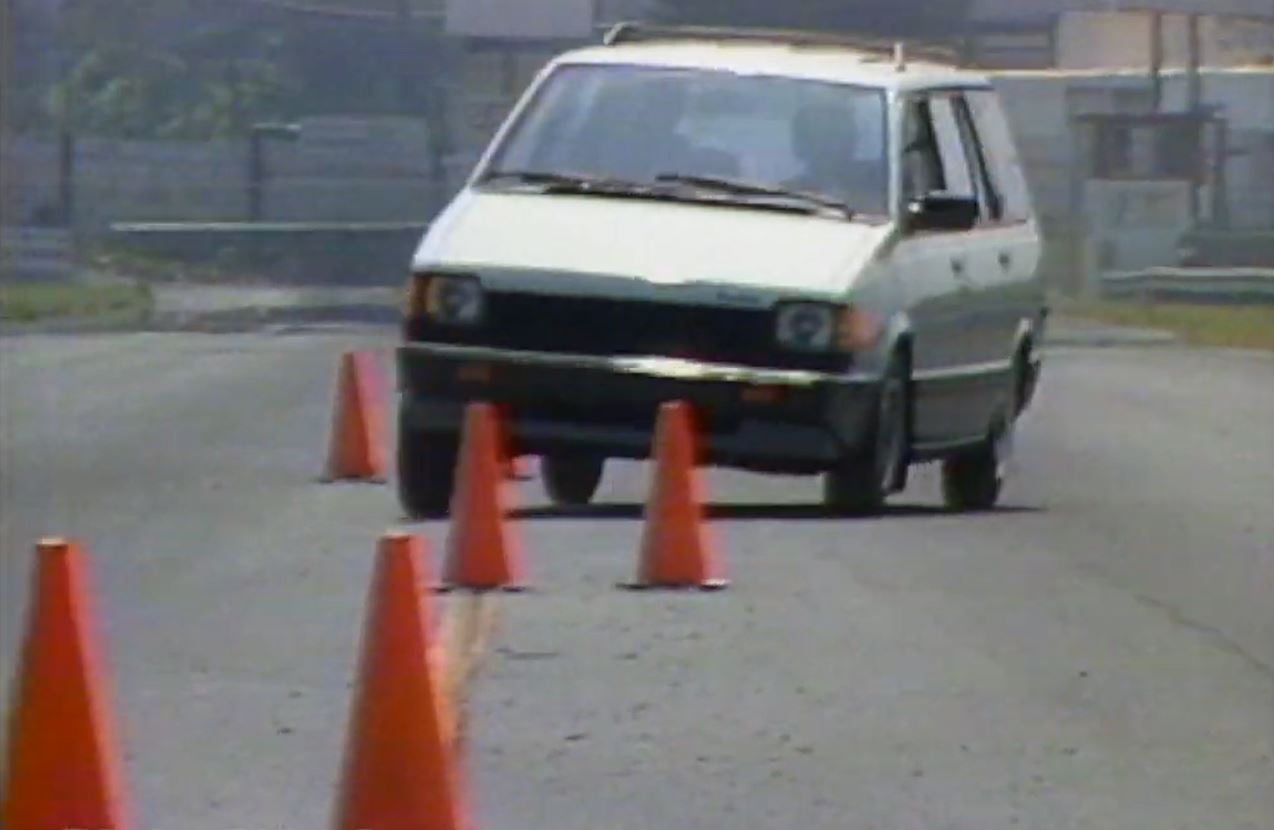» 1984 Dodge Colt Vista Test Drive