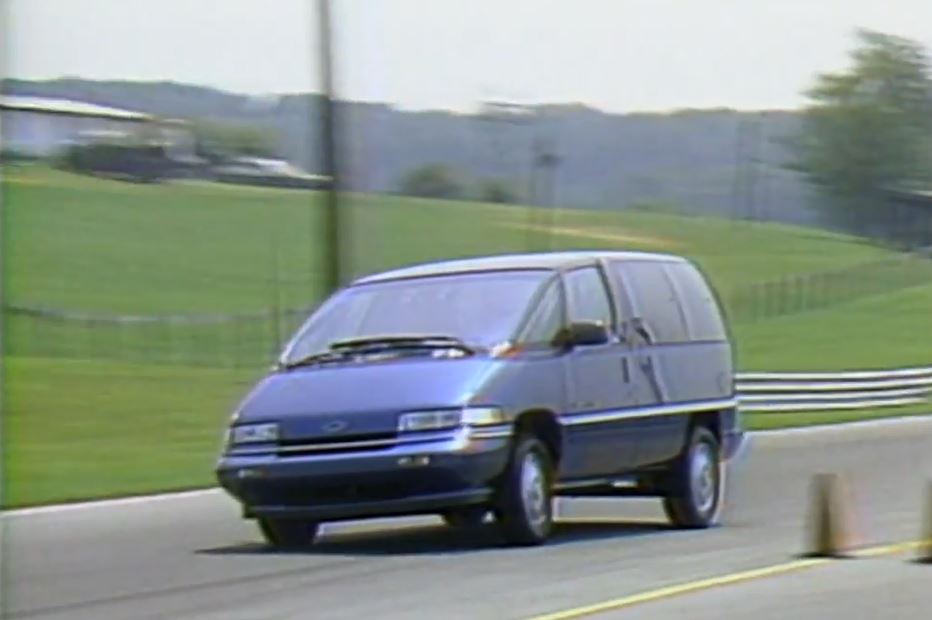 » 1990 Chevrolet Lumina APV Test Drive