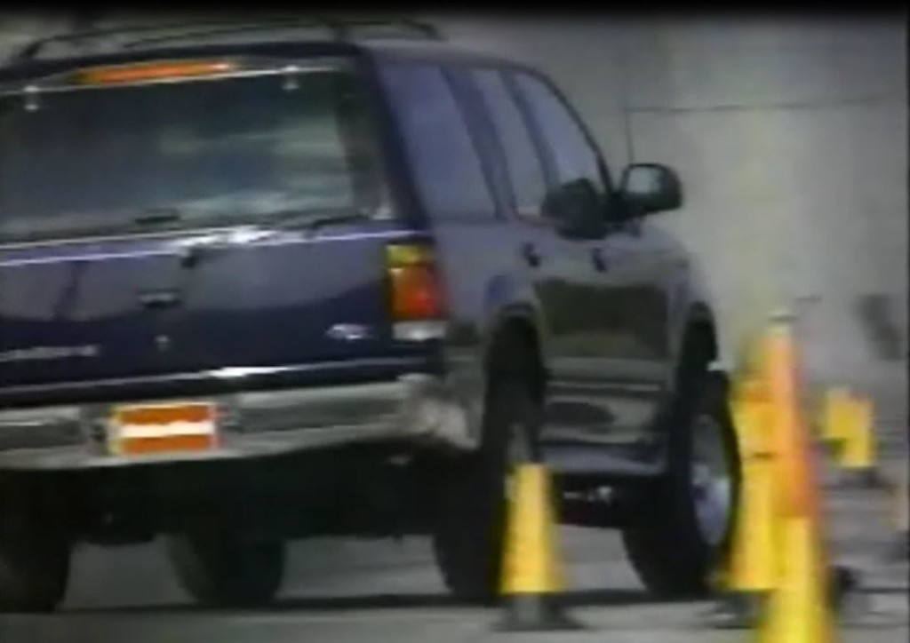 » 1996 Ford Explorer V8 Test Drive