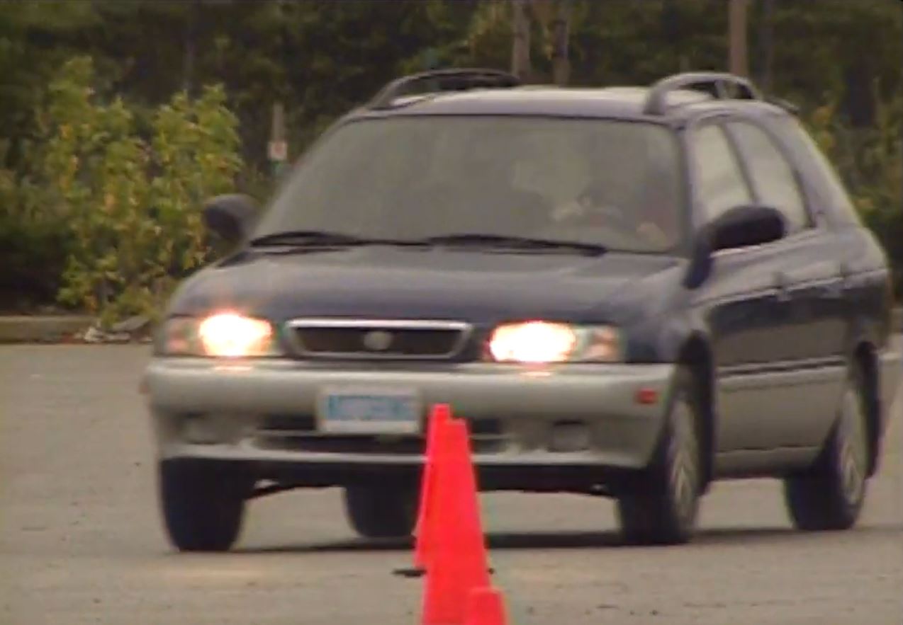 » 1998 Suzuki Esteem Wagon Test Drive