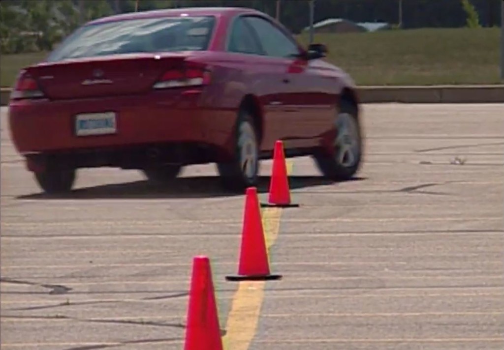 » 1999 Toyota Solara Test Drive