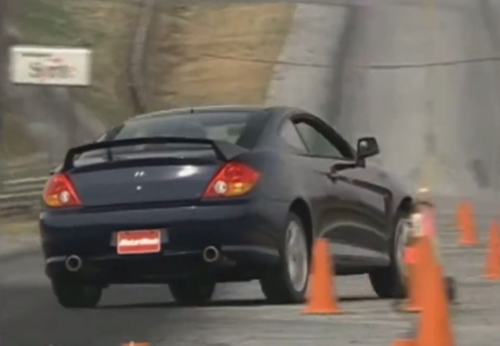 » 2003 Hyundai Tiburon Test Drive